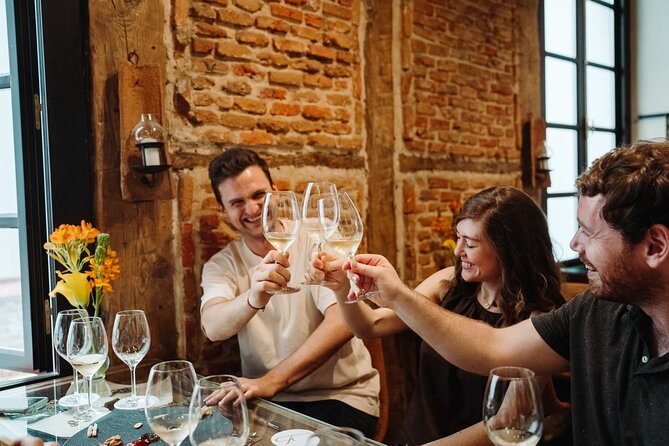 Devour Madrid Small Group Evening Tapas & Wine Tour - Traveler Feedback and Ratings