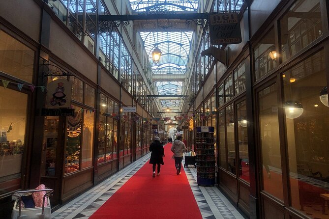 Devour Paris Chocolate & Pastry Tasting Guided Tour - Highlighting Traditional and Modern Bakeries and Chocolatiers