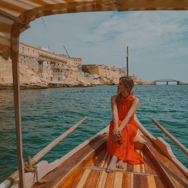 Dghajsa: Sunset Walk and Gondola TOUR IN PORTUGUESE - Introducing the Dghajsa Sunset Walk & Gondola Tour in Malta