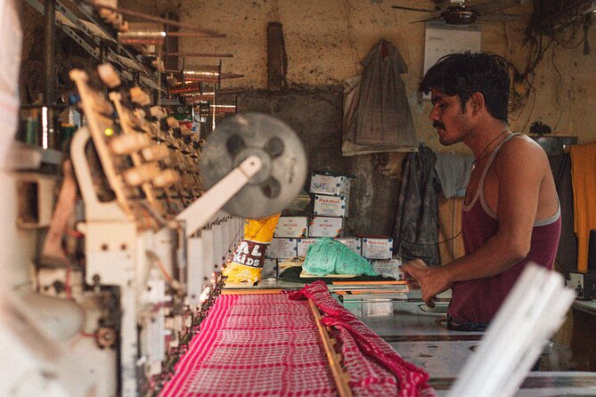 Dharavi Slum Tour Experience with a Local English Guide - Logistics and Practical Details