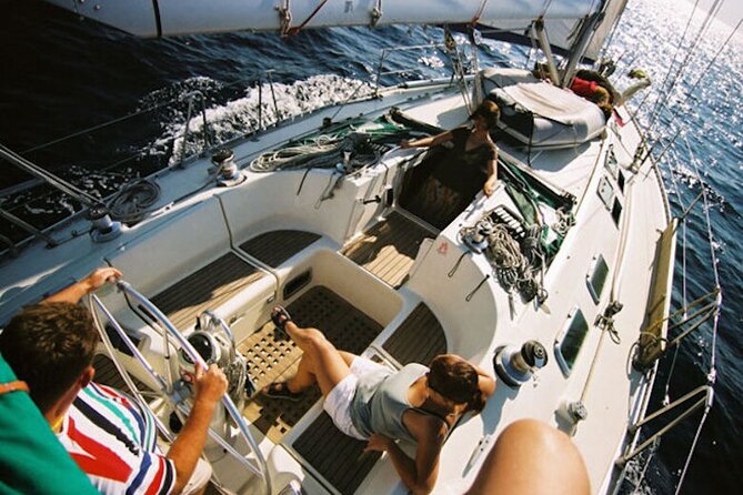 Dia Island : Small Group Sailing Trip to Dia Island With Lunch - Delicious Organic Lunch Options