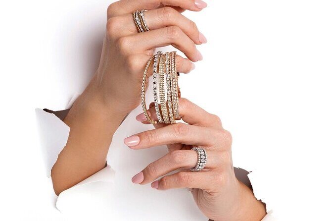 Diamond Shopping Experience with Champagne - FAQ