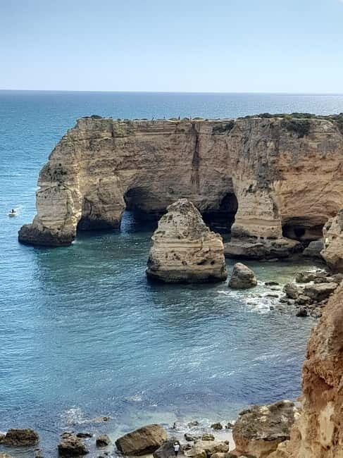 Dicover The Algarve Region and The Local Gastranomy - FAQs