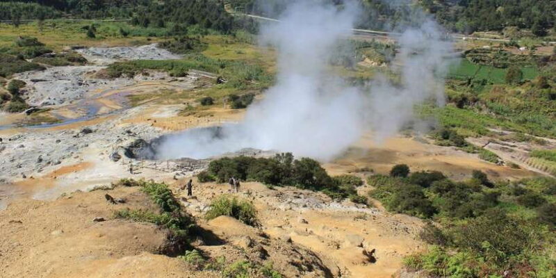 Dieng: Sikunir Golden Sunrise and Dieng Plateau Tour - Key Points