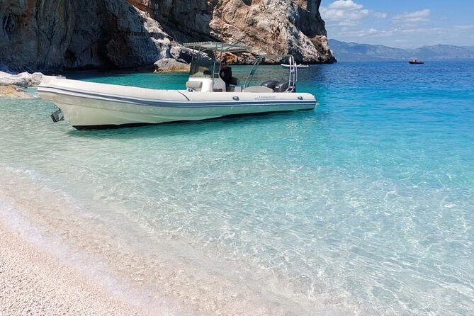 Dinghy Tour Cala Goloritze Mariolu Biriala and Grotta Del Fico - Boat and Equipment