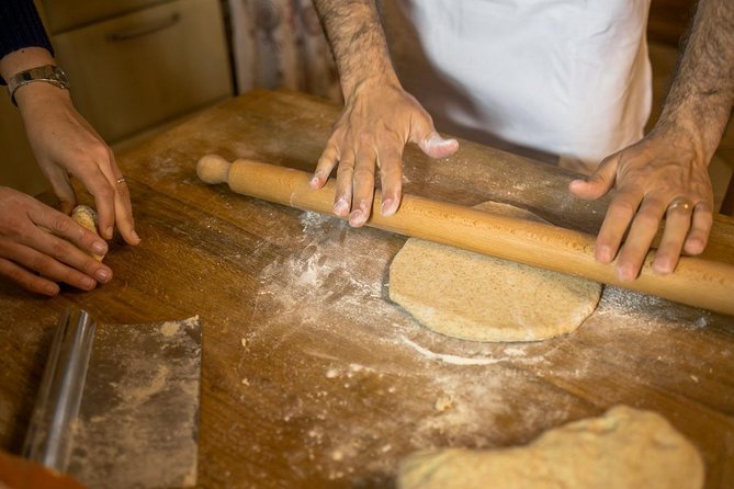 Dining experience at a local's home in Asti with show cooking - Who Will Love This Tour?