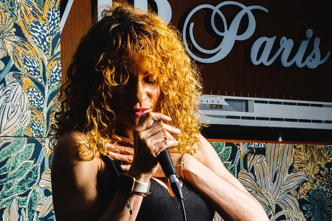 Dinner Cruise on the Seine in Paris With Live Singer - Meeting Point and Itinerary Details