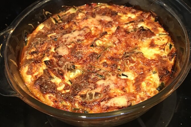 Dinner in a Bohemian Artist Apartment in Central Paris - FAQ