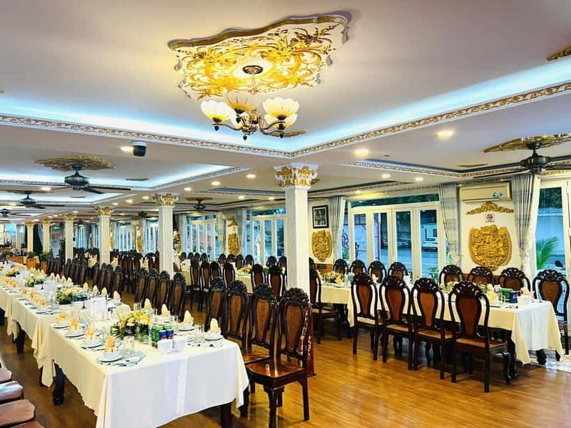Dinner on Cruise with Buffet/Set menu with live music - FAQ