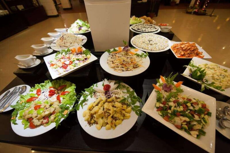 Dinner Show Apsara Dance, Pickup round trip included - Who Will Enjoy This Experience Most?