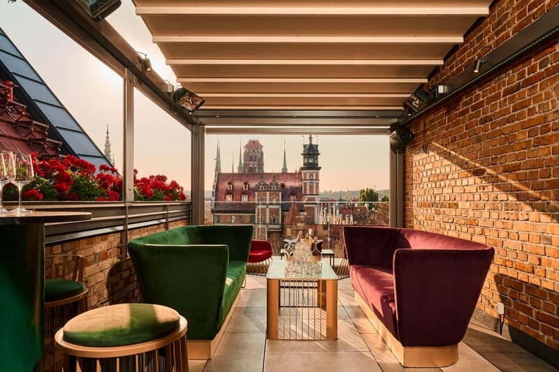 Dinner with a View  7th Floor, Gdask Old Town - Who Will Love This Experience?