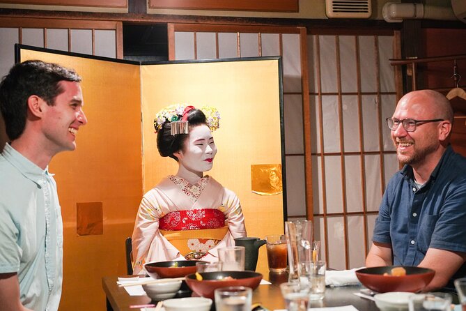 Dinner With Maiko in a Traditional Kyoto Style Restaurant Tour - Maiko Performance: A Captivating Highlight