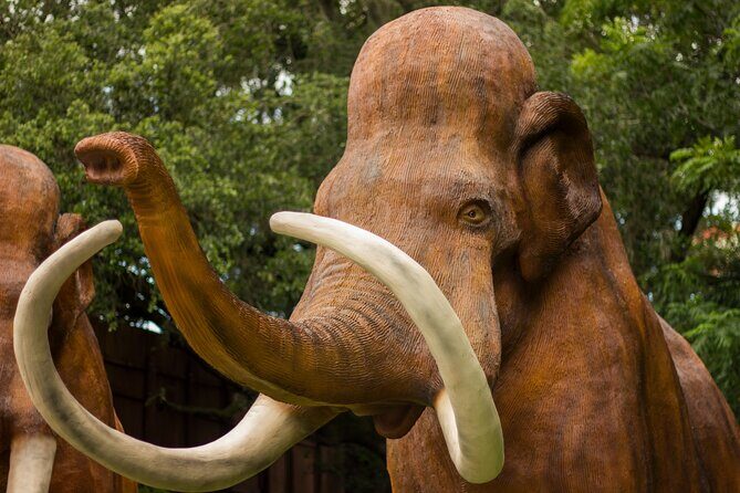 Dinosaur World Cave City - Practical Tips for Visiting