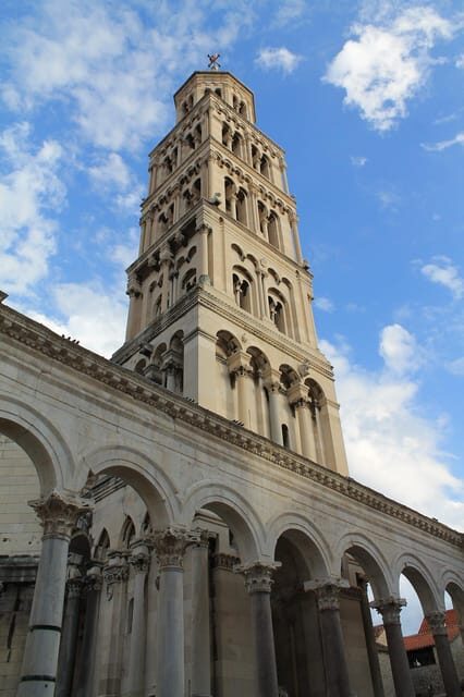 Diocletian's Palace and Old Town Small Group Walking Tour - A Deep Dive into the Tour Experience