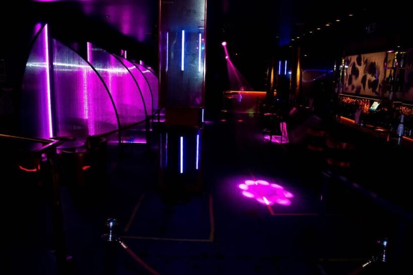 Disco night at Samsara, calle de la Cruz, 7, Madrid - What Makes This Nightlife Experience Stand Out?