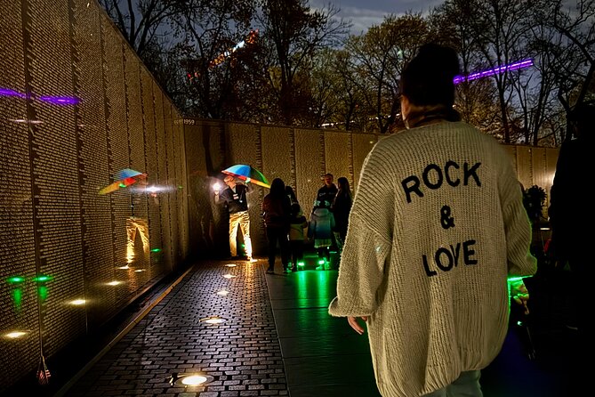 Discounted DC Night Tour With Magic LED- Snacks, LED Bracelets - Final Thoughts