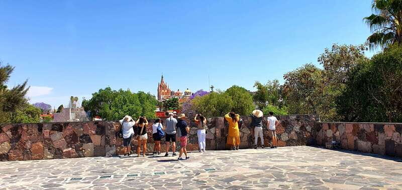 Discover and Explore San Miguel de Allende - An In-Depth Look at the San Miguel de Allende Walking Tour