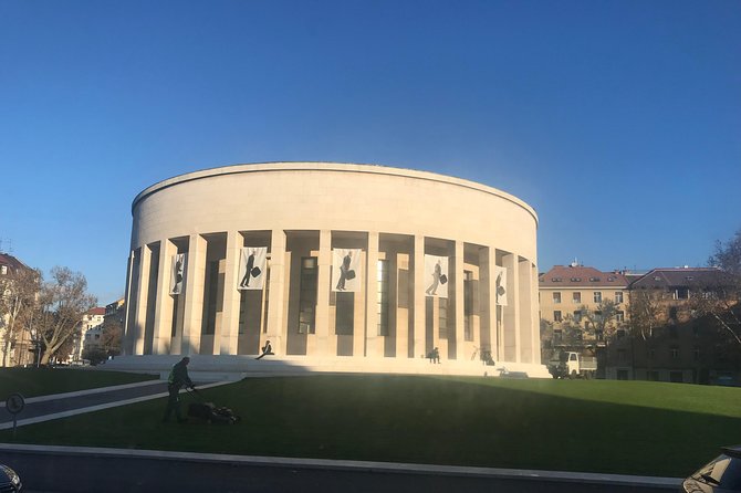 Discover and fall in love with Zagreb - private walking tour - FAQs