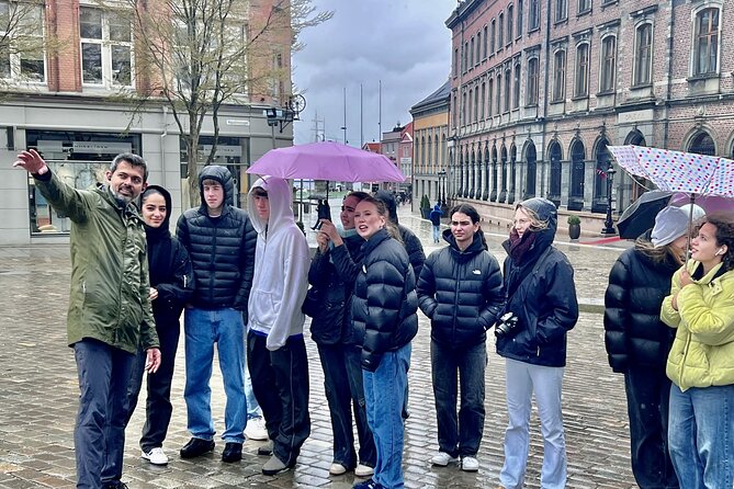 Discover Bergen on Foot and Boat - Navigating the Charming Waterfront