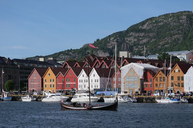 Discover Bergen on Foot and Boat - Setting the Stage for Your Bergen Adventure