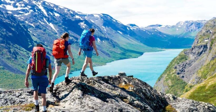 Discover Besseggen: An inspiring 2-Day Adventure - Authenticity and Reviews from Travelers