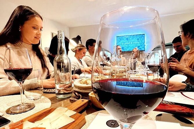 Discover Bordeaux Vineyard : Special Wine Tasting With Two Cellar Men Brothers - Exploring the Bordeaux Wine Varieties