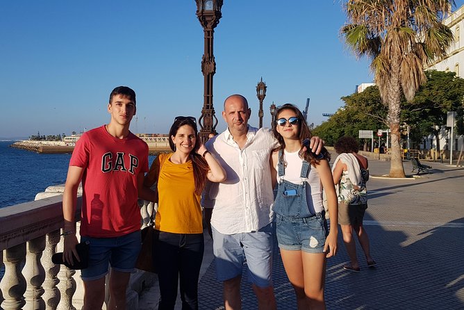 Discover Cádiz Walking Tour - Booking Information and Pricing