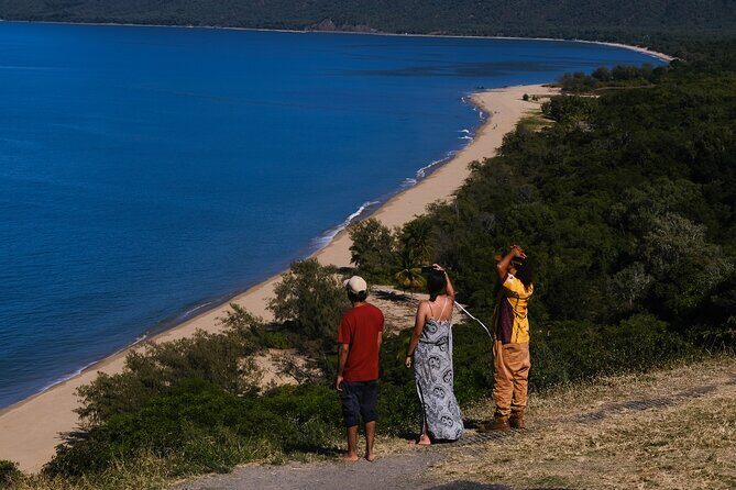 Discover Cairns Private Day tour with optional airport drop-off - What to Expect from the Transportation and Flexibility