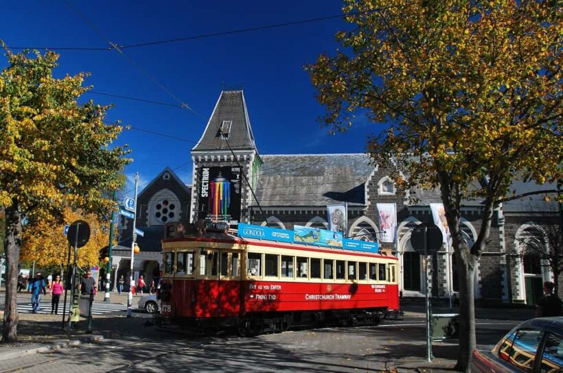 Discover Christchurch Tour with Lunch - Key Points