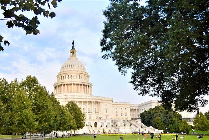 Discover DC Private Tour  (Up to 12 Guests) - Who Would Love This Tour?