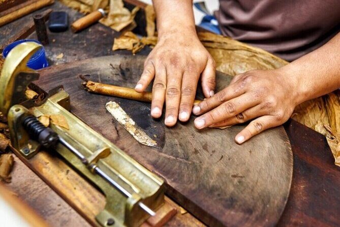 Discover Dominican Treasures: Rum, Cigars, Coffee & Chocolate - Key Points