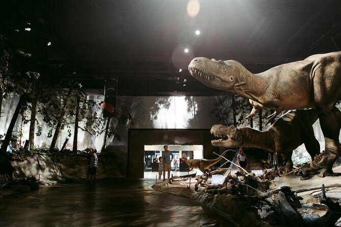 Discover Drumheller, Horseshoe Canyon, Royal Tyrrell Museum - The Royal Tyrrell Museum: Dinosaur Central