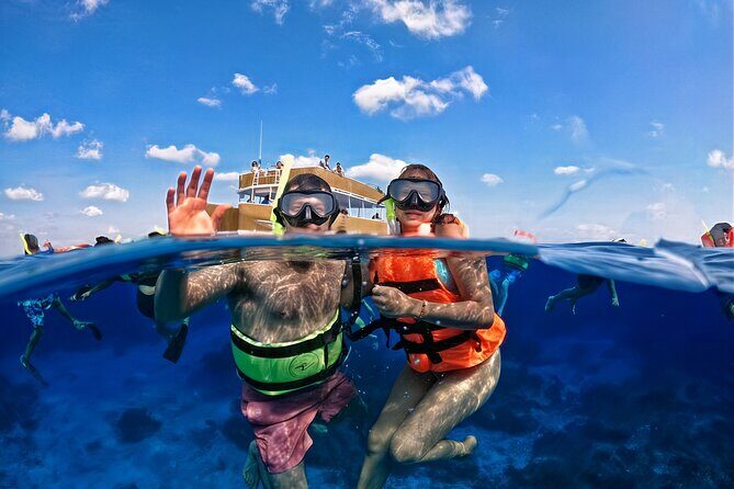 Discover El Cielo and El Cielito Reefs on Amusing Catamarans - The Itinerary in Detail