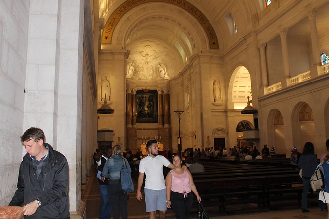 Discover Fátima: Private Pilgrimage Tour From Lisbon - Attending Mass and Exploring the Basilica