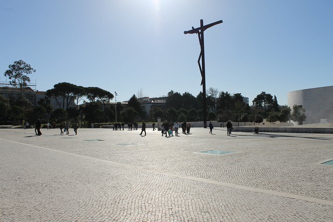Discover Fátima: Private Pilgrimage Tour From Lisbon - Practical Tips and Recommendations