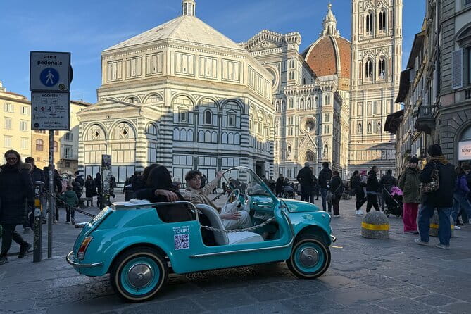 Discover Florence city center on e-cabriot fiat 500 - FAQs