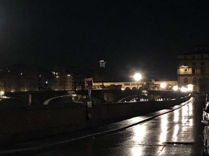 Discover Florence's Charm: Night Tour on Electric Mini Car - An Elegant and Comfortable Way to See Florence at Night