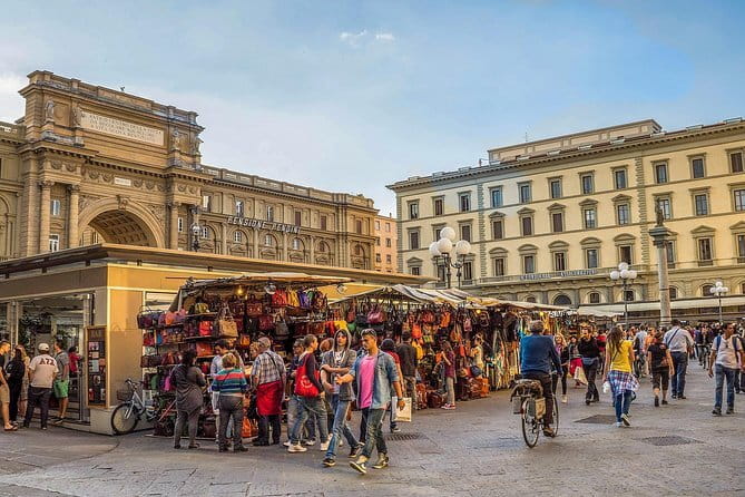 Discover Florences most Photogenic Spots with a Local - Who Should Book This Tour?