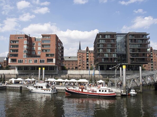Discover Hamburg in a retro Bulli - Key Points