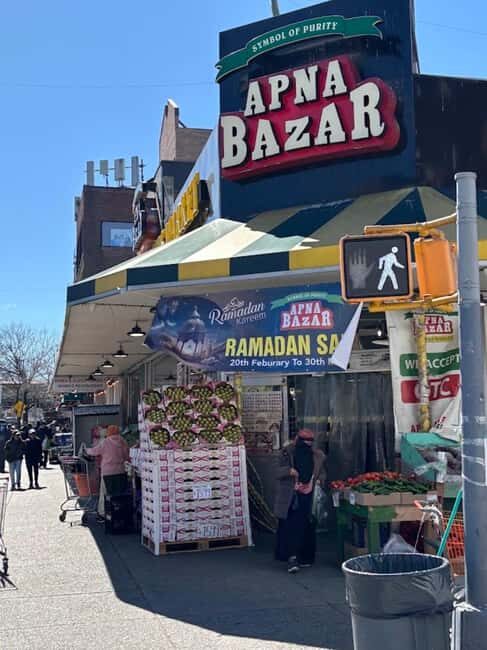Discover Jackson Heights on foot: Little India, Colombia and Puebla York. - FAQ