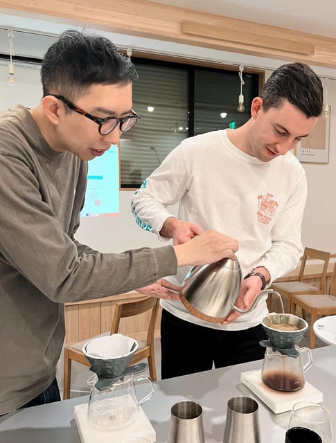 Discover Japanese Coffee Brewing Experience at Tokyo - Workshop Setting and Group Experience