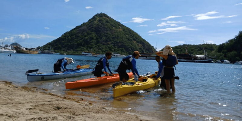 Discover Kayak - The Practicalities: Price, Duration, and Booking