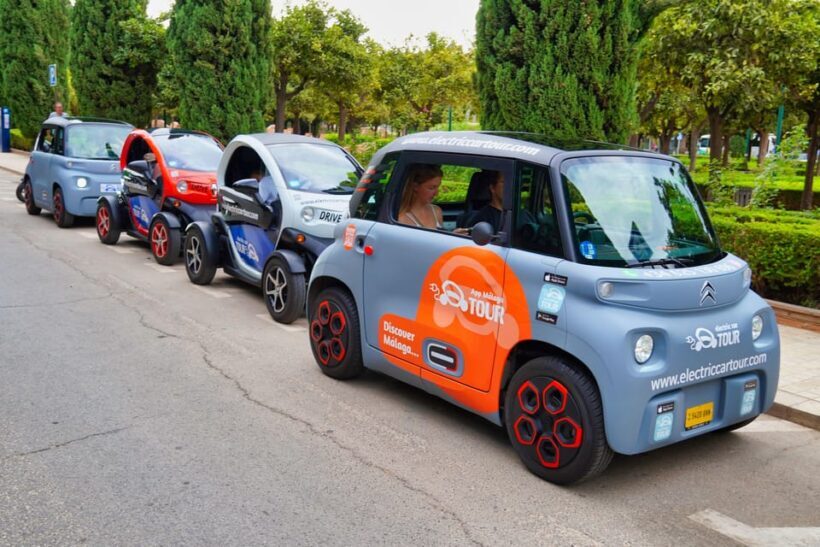 Discover Málaga in 2 Hours: Relaxing Tour by Electric Car - Detailed Breakdown of the Itinerary