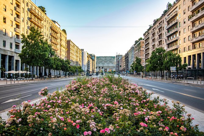 Discover Milans most Photogenic Spots with a Local - Who Will Get the Most Out of This Tour?