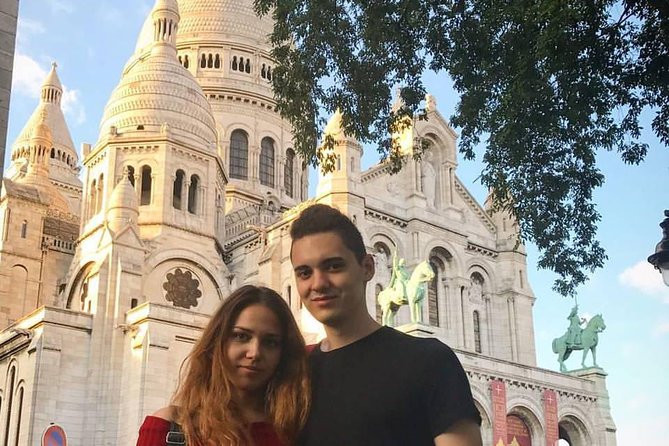 Discover Montmartre and Visit the Basilica of Sacré-Coeur - Stroll Through the Iconic Place Du Tertre
