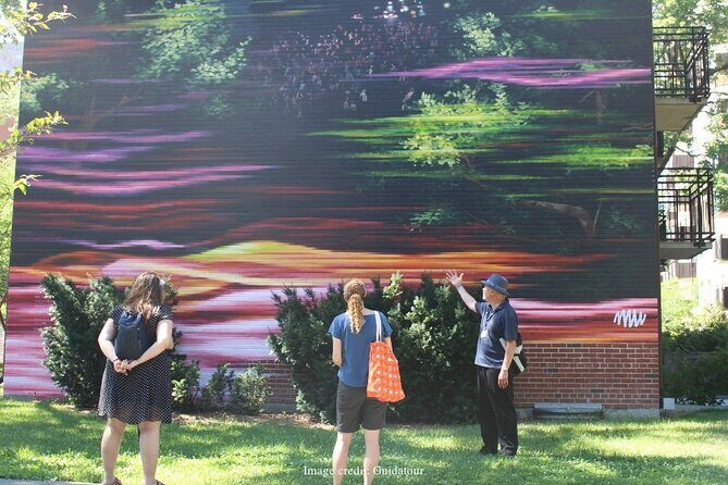 Discover Montreal's Street Art: Private 2-hour Walking Tour - The Experience of a Guided Art Tour