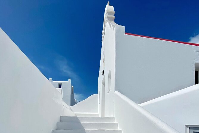 Discover Mykonos Island In Half Day Private Tour - Discovering the Charming Alleyways of Mykonos Town