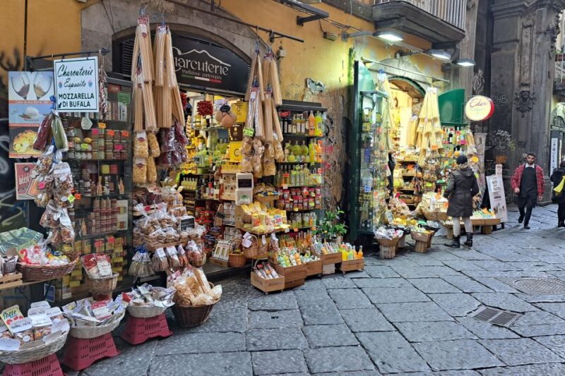 Discover Naples with the Exclusive Historic Center Tour. - Key Points