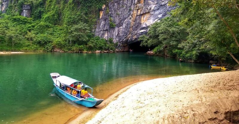 Discover of Wonderful caves Phong Nha and Paradise - Discover of Wonderful Caves Phong Nha and Paradise: A Detailed Review