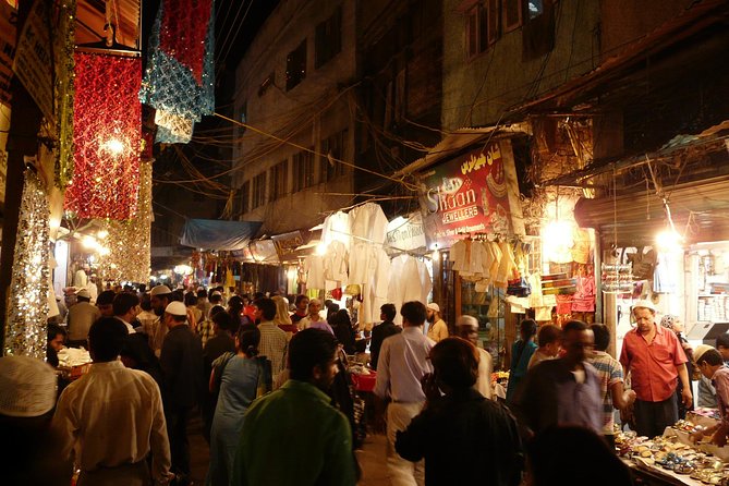 Discover Old Delhi: 4-Hour Evening Walking Tour includes Guide & Dinner - Practical Details and Tips